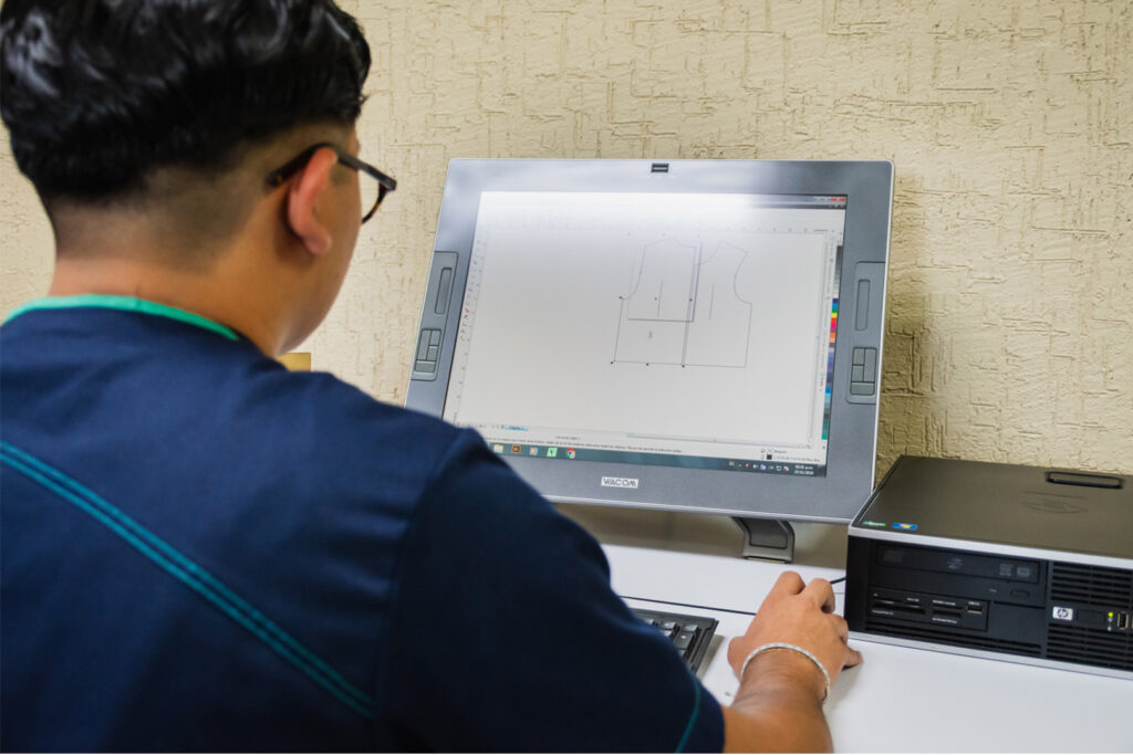 Ingeniería en Diseño Textil y Moda - UNIVERSIDAD TECNOLÓGICA