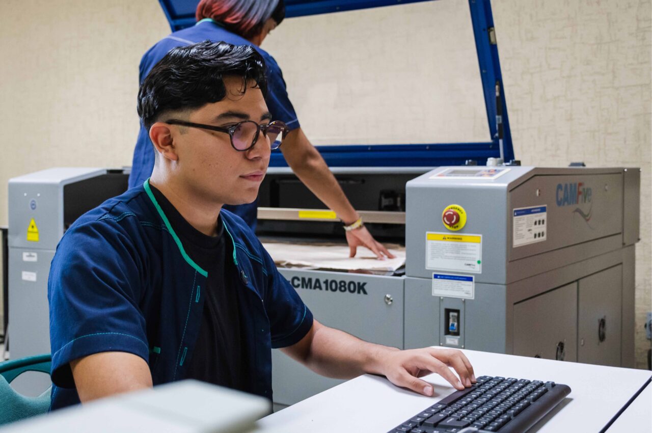 Ingeniería en Diseño Textil y Moda - UNIVERSIDAD TECNOLÓGICA